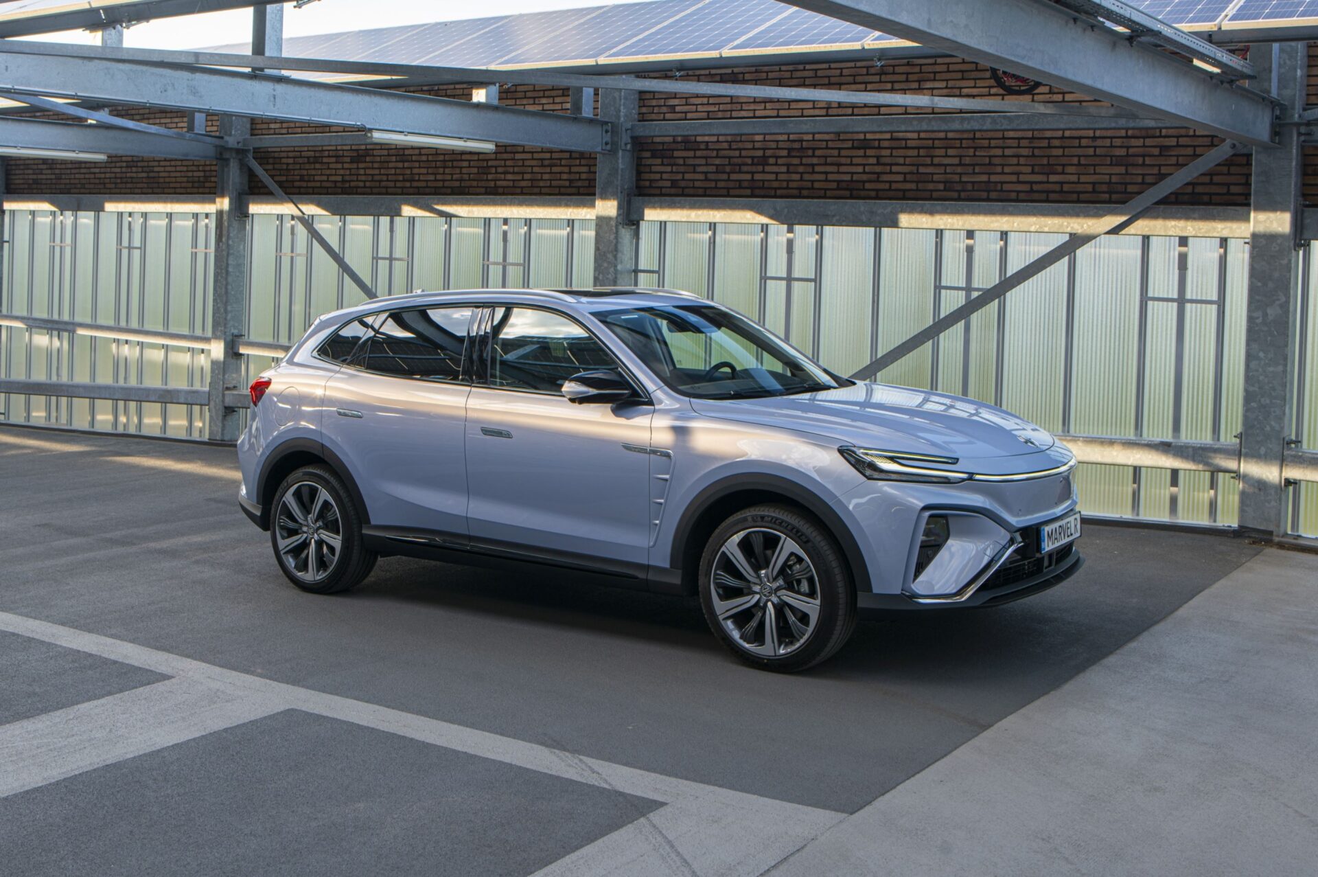 Baráti árral érkezik az MG Marvel R elektromos SUV - e-cars.hu